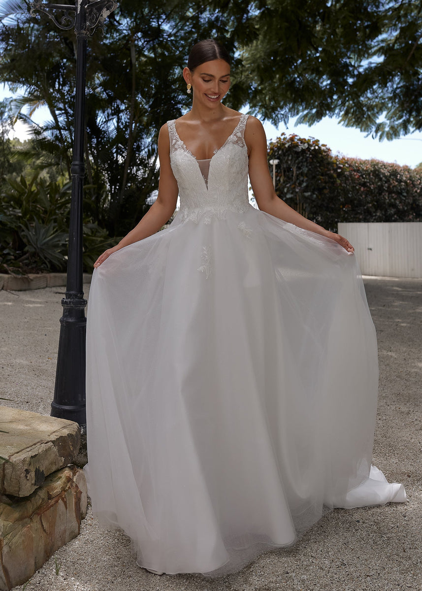 Viola Wedding Dress | Sentani Boutique